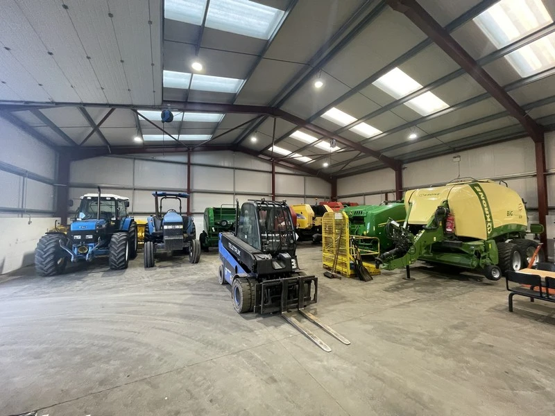 Agricultural Machinery Online Auction | Administration Malpas Tractors
