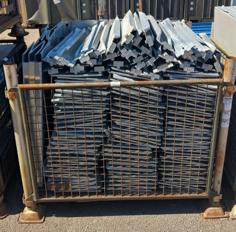 Industrial Warehouse Racking: Uprights, Cross Beams, Shelves & More