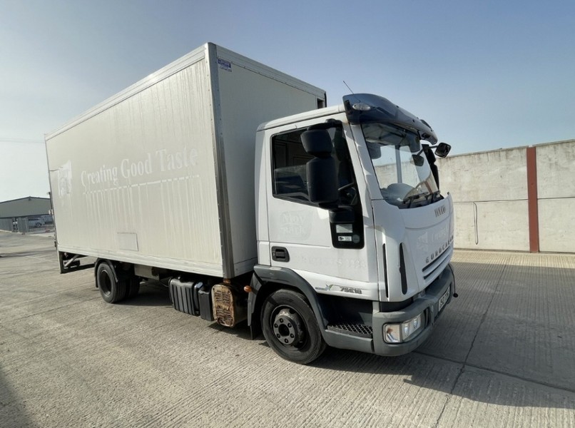 Vans, Cars & HGV's to include Mercedes, Volkswagen, Ford, Iveco, Kia ...